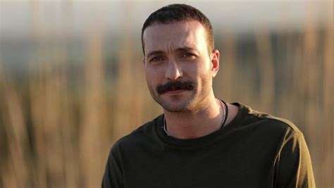 Korkunç Kaza Ünlü Oyuncu Görkem Sevindik ölümden Döndü Mavi Kadın