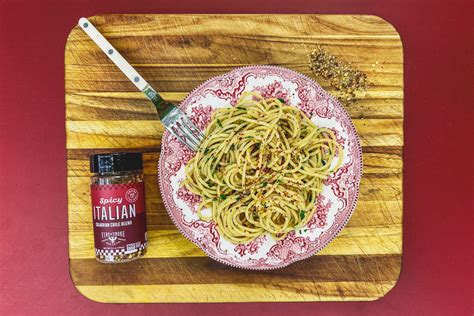 Pasta Aglio E Olio Recipe With Spicy Italian Seasoning