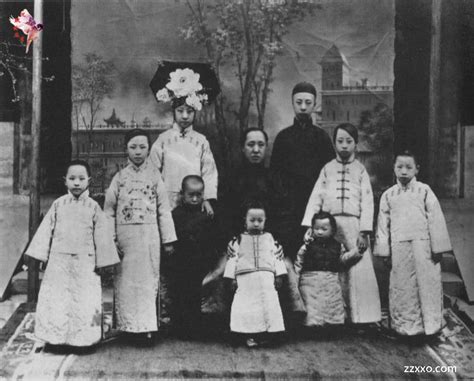 中国清朝末年皇帝，名爱新觉罗·溥仪历史收藏照片zzxxo