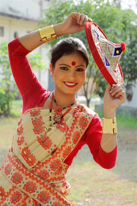 Premium Photo Elegance Personified Graceful Saree Draping In