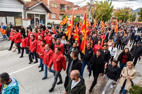 ФОТО ГАЛЕРИЈА Масовен марш на СДСМ во Прилеп Еве колку народ се насобра