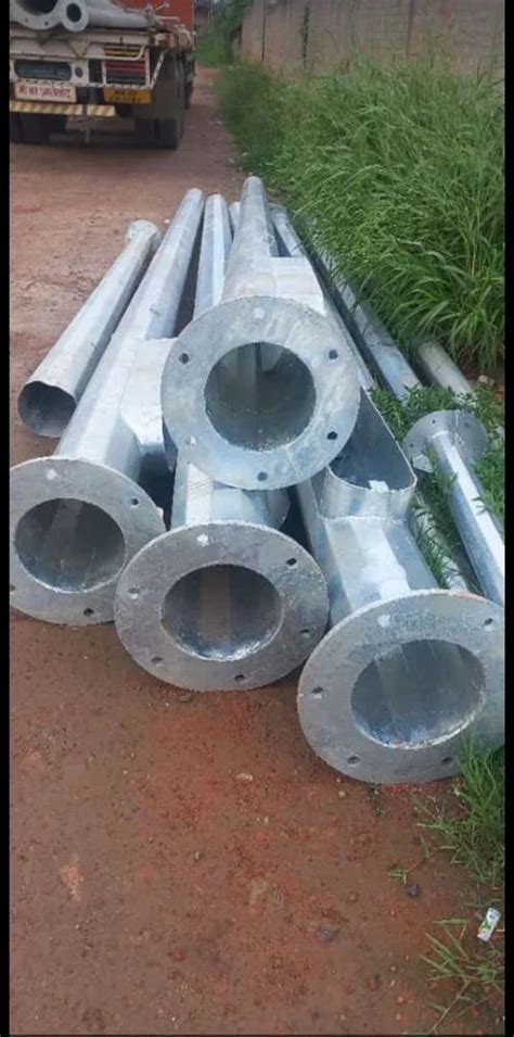 Mild Steel Dual Arm High Mast Lighting Pole 16 M At Rs 60000piece In