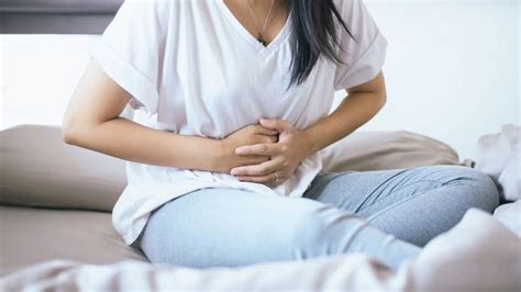 تعرفي الى طرق تخفيف الام الدورة الشهرية الطب العربي البديل