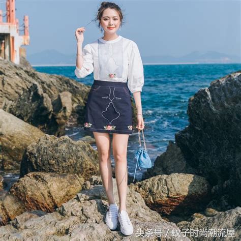 奔三奔四的洋氣女人必選今年流行的套裝，9款時尚上衣短裙時髦有女人味，顯高顯瘦又減齡，提升優雅氣質 每日頭條