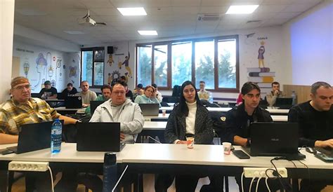 Училище на бъдещето СофтУни БУДИТЕЛ Частна Гимназия