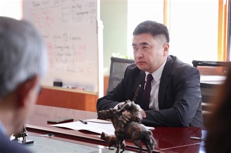 Боловсролын яам Монгол Улсын Ерөнхийлөгчийн зарлигаар