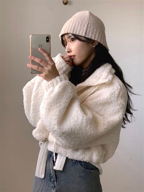 Fw신상할인 스트링 하이넥 뽀글이 양털 집업 점퍼 에이블리 Fw신상할인 스트링 하이넥 뽀글이 양털 집업 점퍼 에이블리