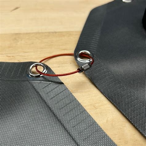 Ss Locking Wire Loops Pair Lombardi Undersea