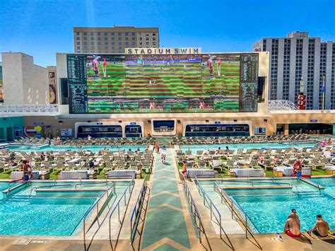 Can You Go To The Circa Pool Without Staying There Answered
