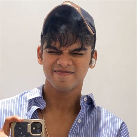 Shey0fficial72 Itsshey72 • Instagram Photos And Videos