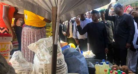 Osinbajo Monitors TraderMoni Activities In Lagos Markets Channels