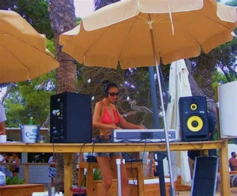 Girls Frankly Told As On Holiday Had Sex With Strangers Under The Noses