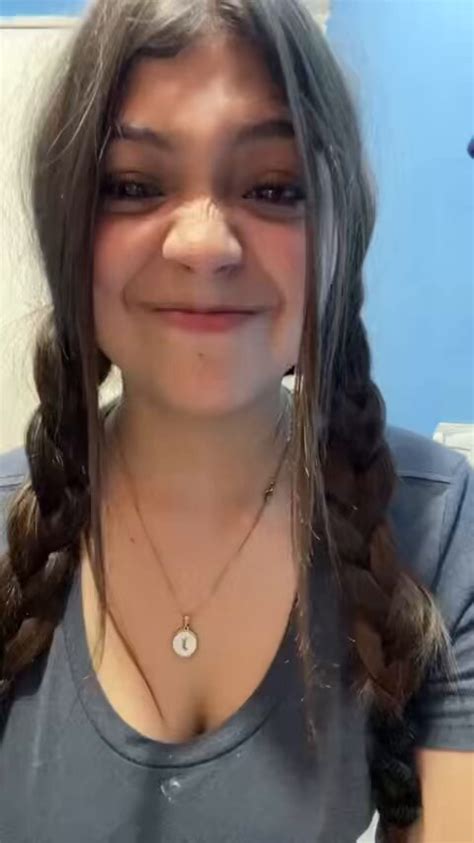 Mery Maynez Una Desconocida By 24vids