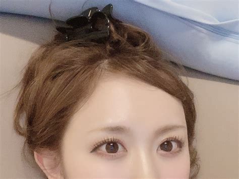 新木さくら On Twitter 今日は、悠未さんとみゆと理央那と撮影した📸 こうやってみんなとまた仕事をしとるけん実感ないけど、 楽屋が