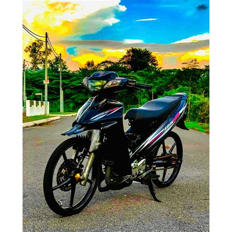 Cover Set 125z Hitam Robot Nathaniel Kirby