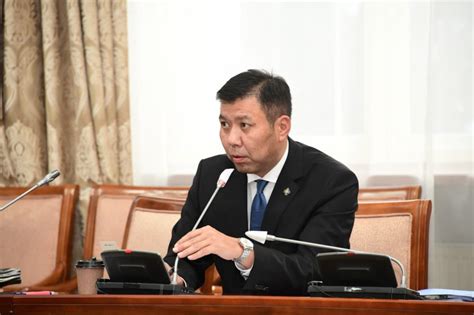 Б Энхбаяр Хүчиндсэн гэмт хэрэгт оногдуулах хорих ялыг 12 25 жил болгож эсвэл бүх насаар нь