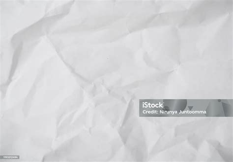 구겨진 흰색 종이 텍스처 배경입니다 텍스트 배너 제품 또는 명함을 사용할 수 있습니다 0명에 대한 스톡 사진 및 기타 이미지