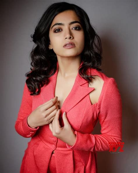 Actress Rashmika Mandanna Sexy New Stills Social News Xyz