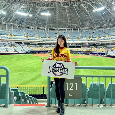 𝕐𝕦𝕁𝕖𝕠𝕟𝕘 🩷핑크캔디🩷 ️ ️랜더스요정 ️ 핑크캔디에서 신상이 나왔어요 🎀 레터링 왕리본 머리띠 🎀 리본 라인 글씨 색상 모두 원하는 색상으로 제작 가능한