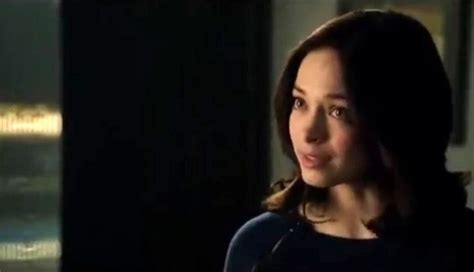 Pin De Mercia Em Batb S3 Tempo