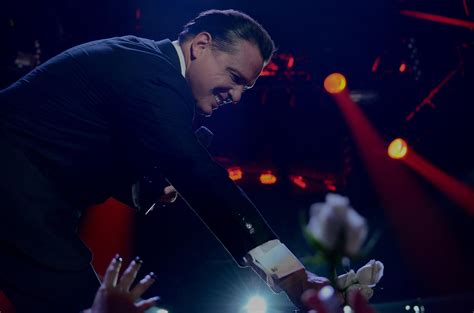Maryfer Centeno Analiza Firma De Luis Miguel Video