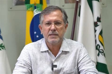 Mesmo após manifesto de empresários prefeito diz que manterá comércio