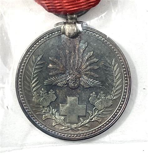 0928 27 明治21年日本赤十字社特別會員銀質勳章，七彩氧化，附件齊全罕見（東京小林漆器店製）：1 500 Yahoo奇摩拍賣