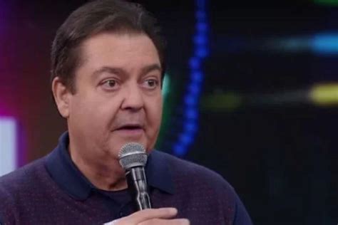 Por que paciente que estava na frente de Faustão na fila recusou o