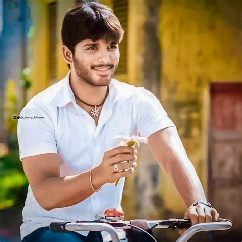 Arya Movie Images Arya Movie New Movie Images Actor Photo