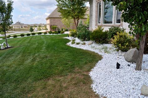 White Marble Indianapolis Decorative Rock Mccarty Mulch