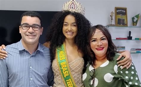 Miss Brasil Teen 2024 é recebida pelo secretário de Estado da