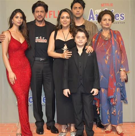 Suhana Khan And Khushi Kapoor At Archies Premiere Who Looks The Best
