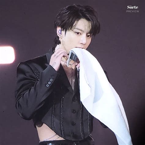 Btss Jungkook Has Everyone Thirsting For Him At The First Day Of