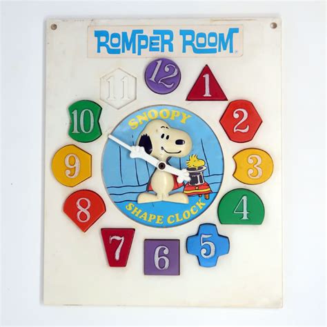 Snoopy Shape Clock