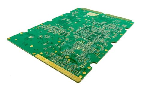 如何选择 RF PCB 材料和最常用的类型 Viasion