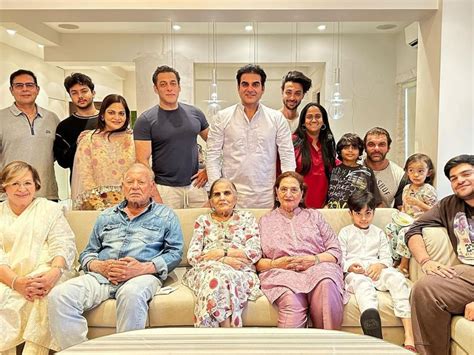 Bollywood First Item Girl Cabaret Queen Helen 85th Birthday Married To