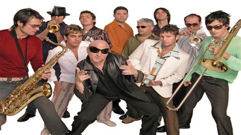 La Mosca Tse Tse Buenos Muchachos YouTube