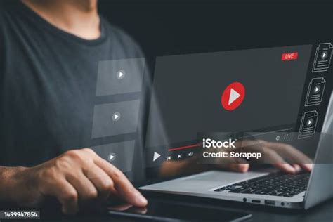 다양한 비디오 콘텐츠를 선보이는 노트북 스트리밍 플랫폼 보안에 대한 스톡 사진 및 기타 이미지 보안 웹 회의 자습서 Istock