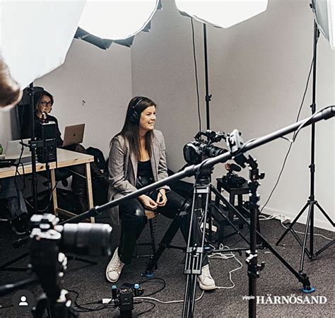 Elin Jobbar Med De Största Yippie Härnösand