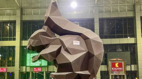 ಅಯೋಧ್ಯೆಯ ಅಲಂಕಾರಕ್ಕೆ ಹುಬ್ಬಳ್ಳಿ ಕಲಾವಿದರ ಅಳಿಲು ಸೇವೆ Kannada News Hubli Artists Made Squirrel