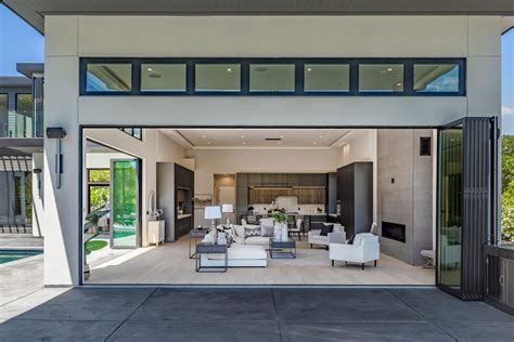 stacking and sliding windows panoramic doors