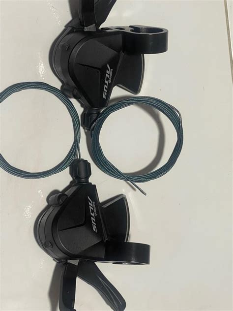 Shimano Altus 3x9 Speed Shifter And RD M2000 Sports Equipment