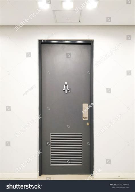 Toilet Public Woman Sign On The Door Public Toilet Woman Door In 2025