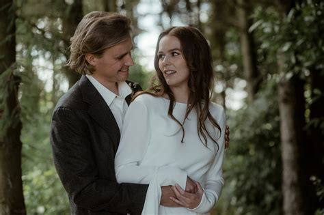 A Small And Intimate Perthshire Wedding At Guardswell Farm The Caryls