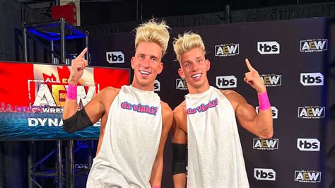 Tiktoks Da Vinki Twins Make Aew Debut And Fans Love It Dexerto