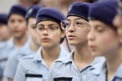 Paraná Terá 312 Escolas Estaduais Cívico Militares Em 2024 Hojemais