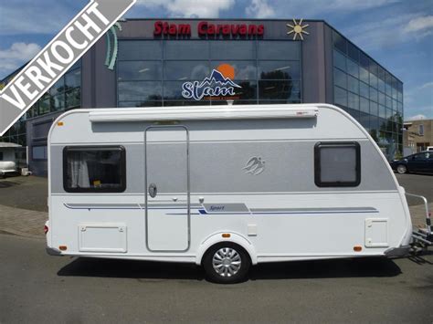 Knaus Sport 450 mover en luifel - Caravans.nl