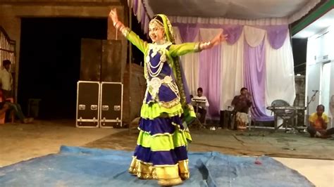 Hare Kanch Ki Churiyan Youtube