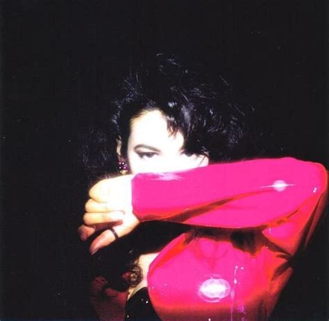 Cyré Фотогалерея Диско Энциклопедия