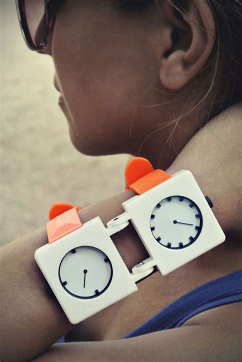 Spli T Ime Klocka Med Två Urtavlor Utskriven I 3d Skrivare Feber Pryl